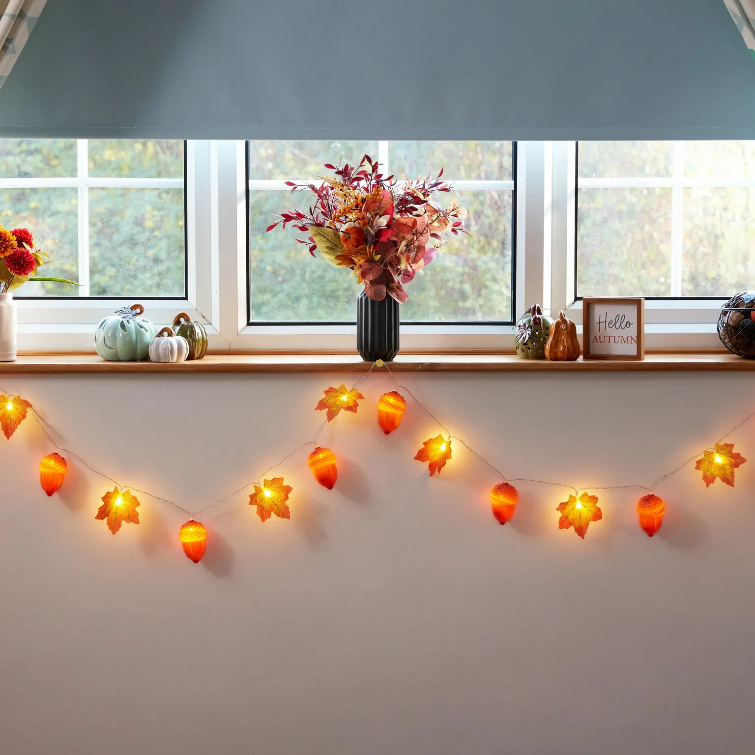Acorn & Leaf String Lights - Cowell's Garden Centre | Woolsington