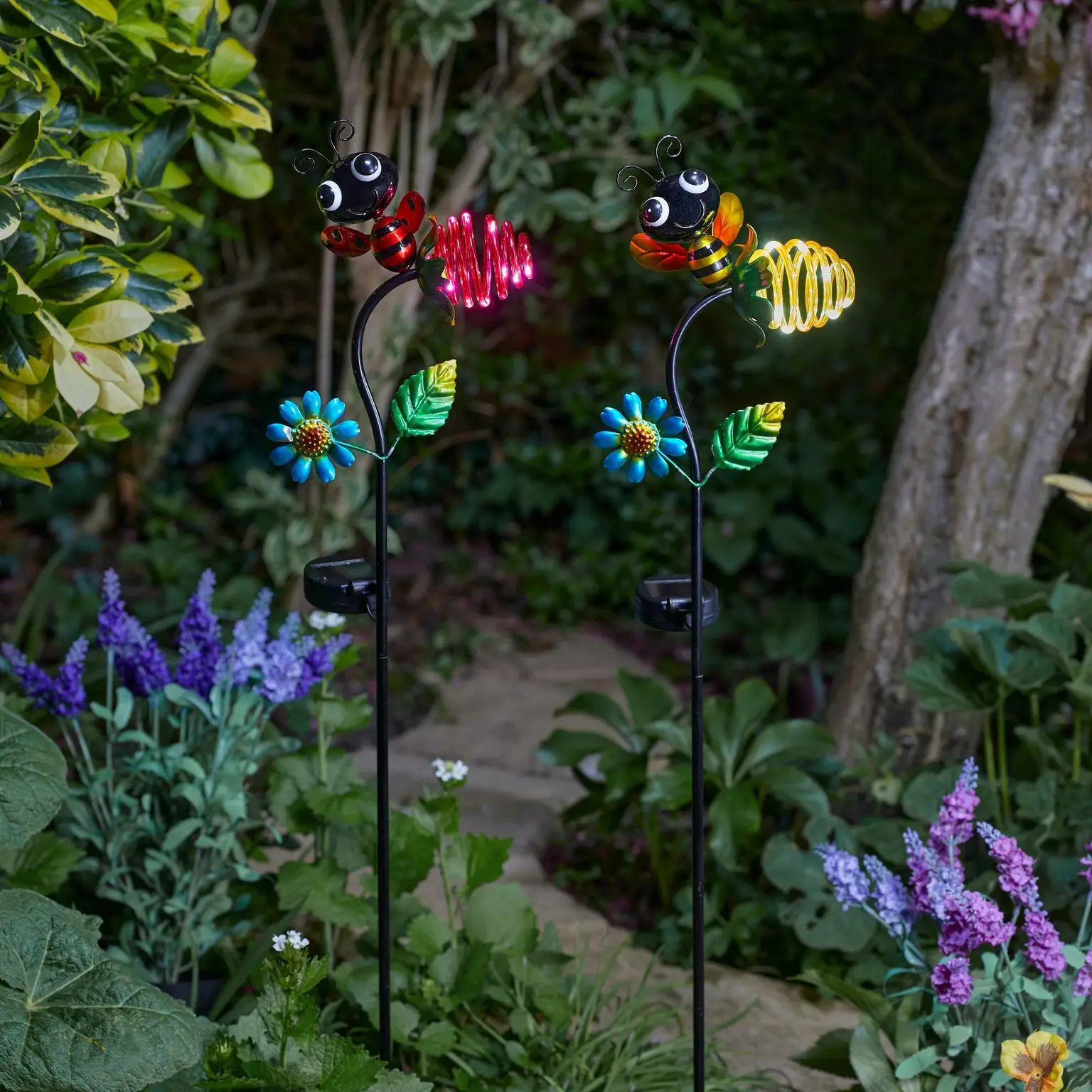 Bizzy Bug Stake Light - Cowell's Garden Centre | Woolsington