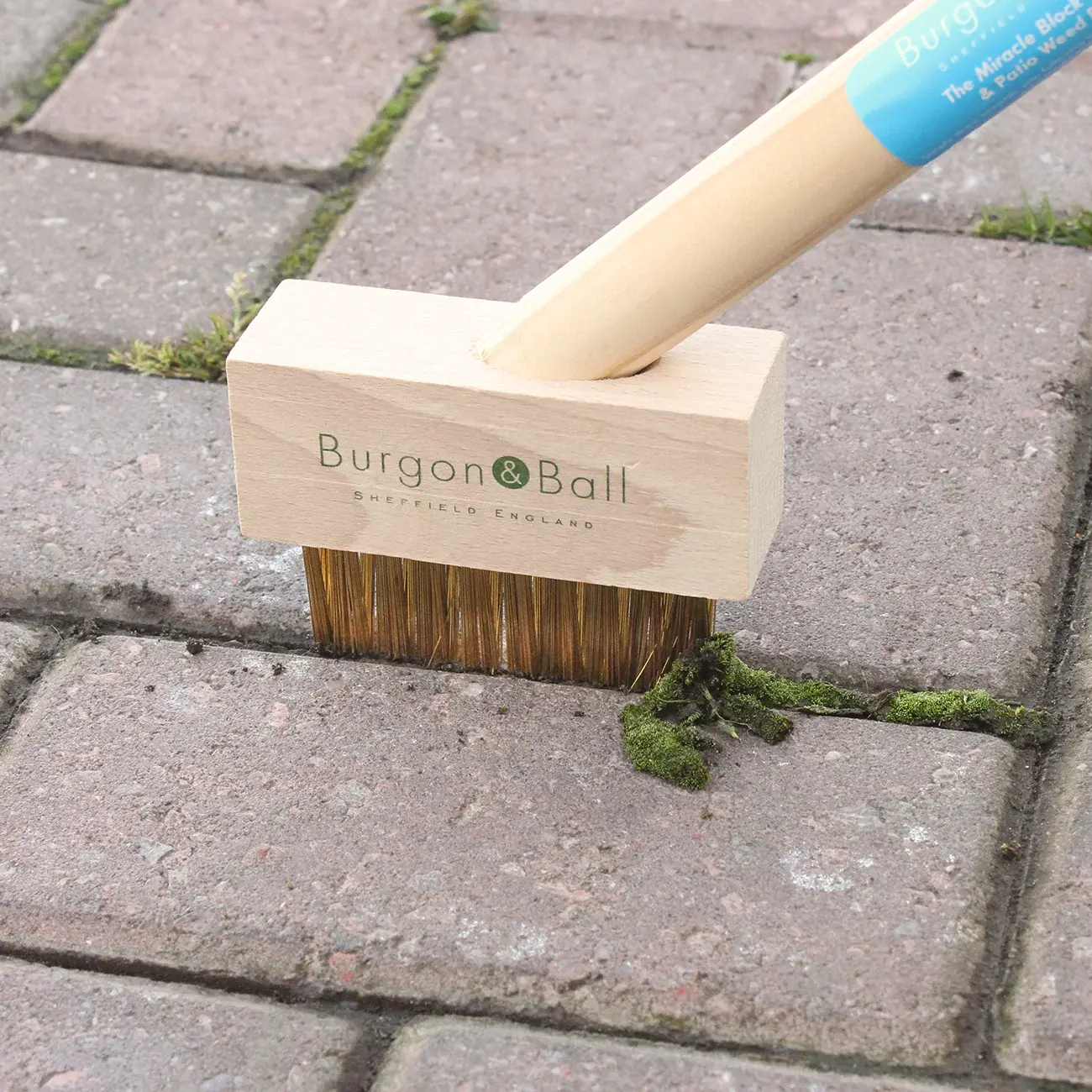Burgon & Ball Block Paving Brush - Cowell's Garden Centre | Woolsington