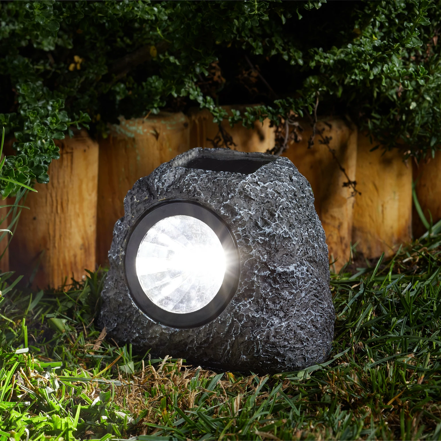 Granite Rock Spotlight Set - Cowell's Garden Centre | Woolsington
