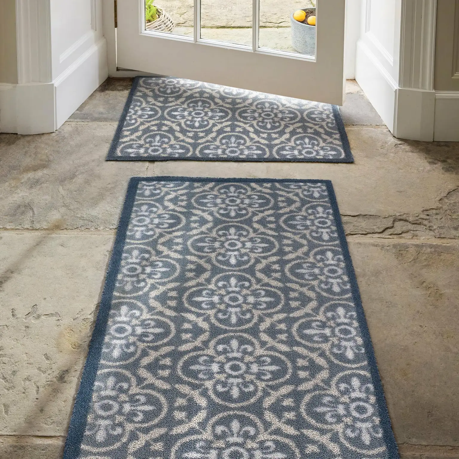 Hug Rug Heritage Runner - Cowell's Garden Centre | Woolsington