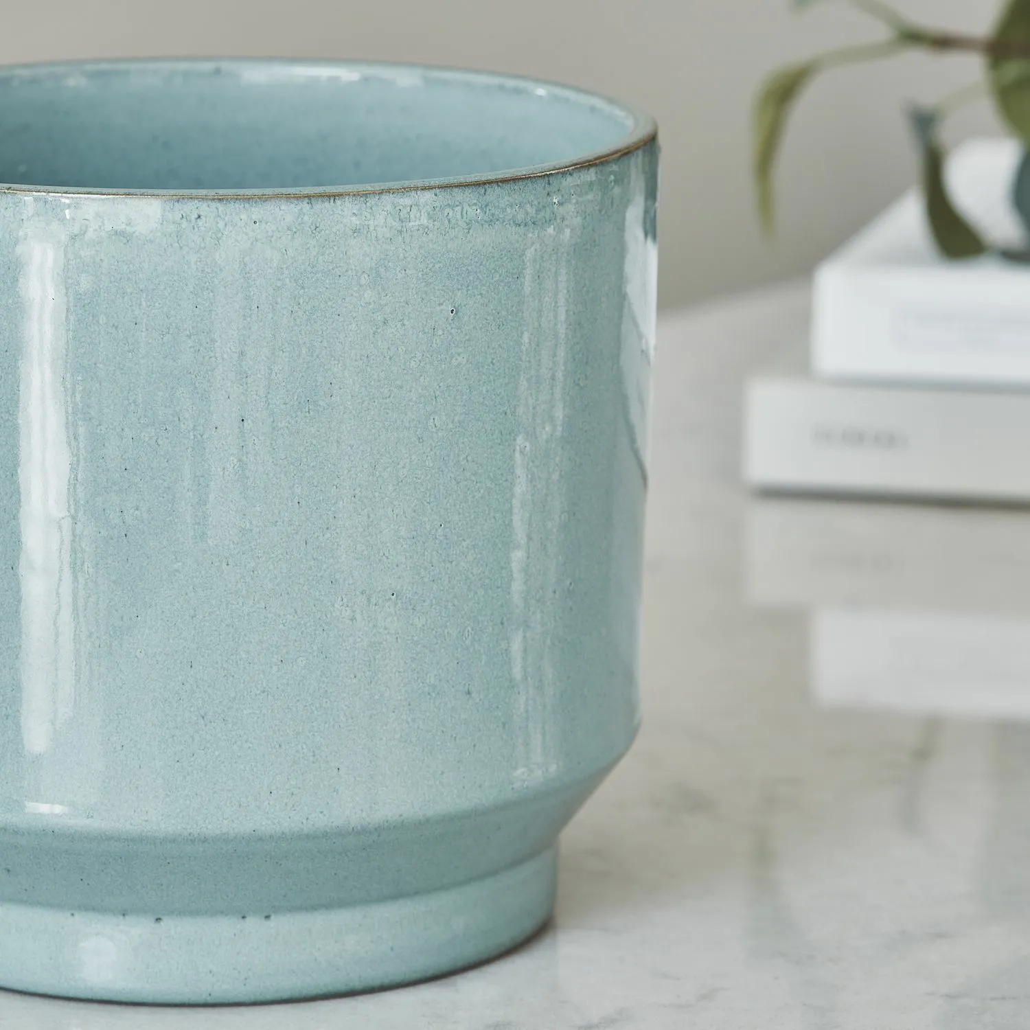 Ivyline Mia Aqua Planter - Small - Cowell's Garden Centre | Woolsington