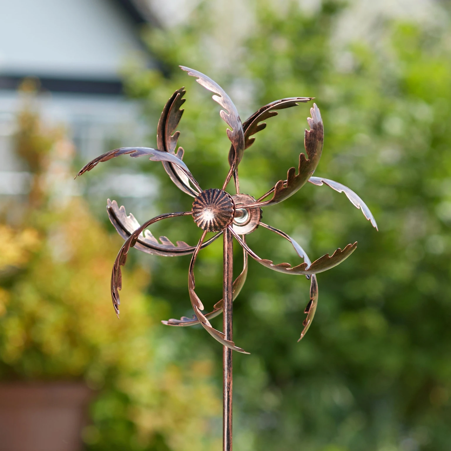 Oak Leaf Wind Spinner - Cowell's Garden Centre | Woolsington