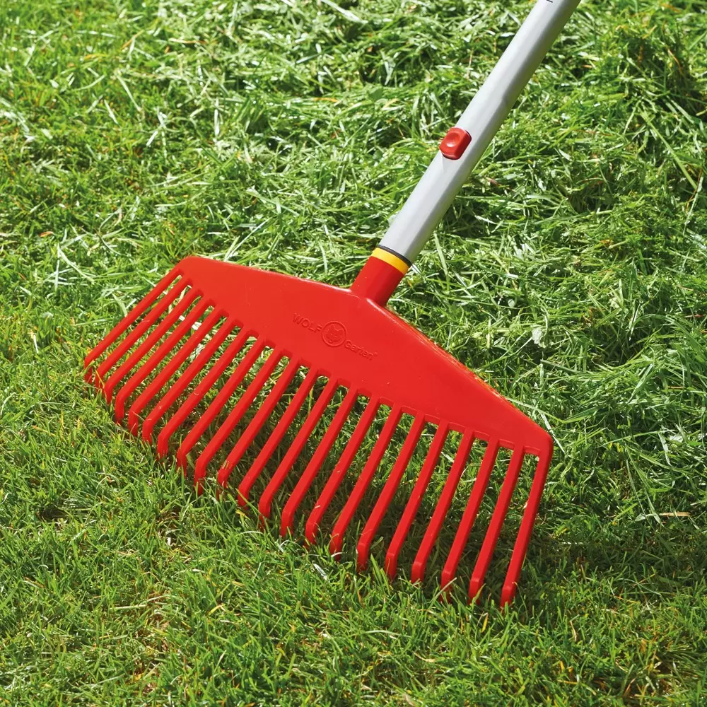 Wolf Garten Multi-Change Leaf Rake - Cowell's Garden Centre | Woolsington